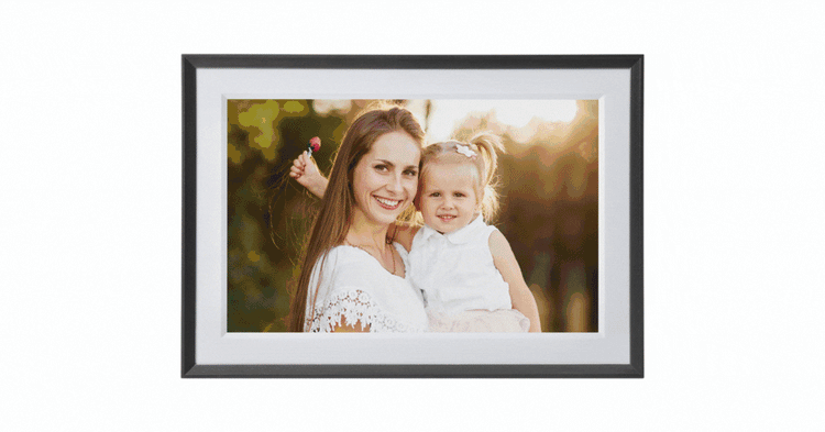 Digital Photo Frame – for seniors and loved ones with dementia – Relish